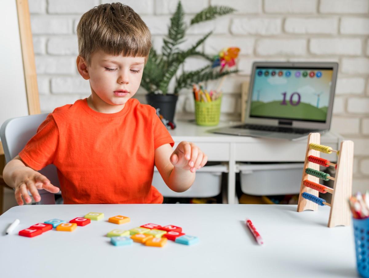 Easy Riddles for Children: Fun Brain Teasers | Jokeriddle